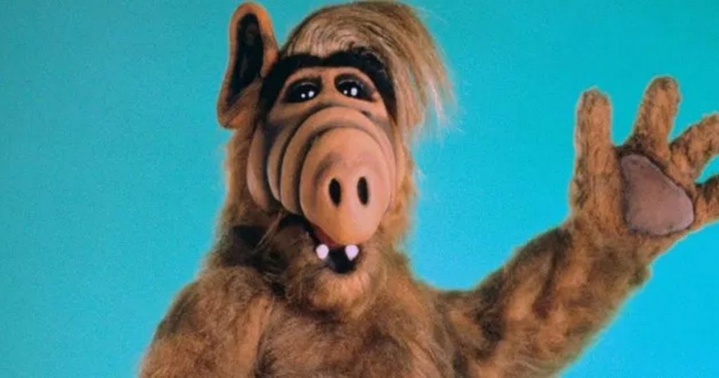 La série Alf revient bientôt sur nos écrans avec son personnage ...
