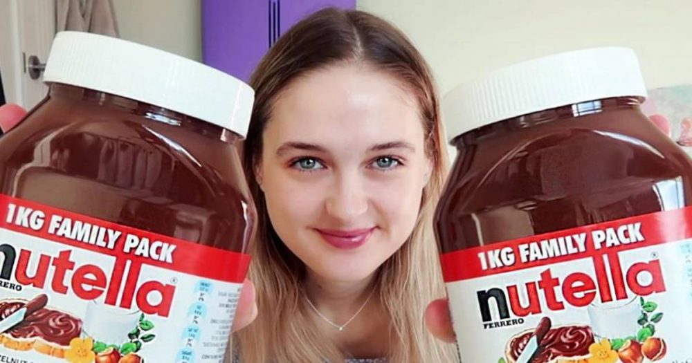 Une ancienne Miss montre qu'elle peut engloutir 1 kilo de Nutella en ...