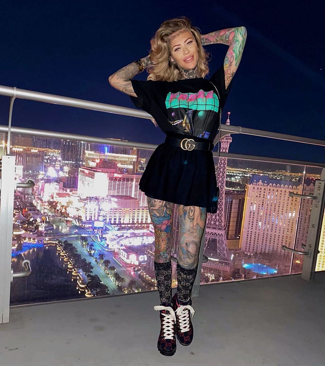 Becky se tatoue le visage car il n'y a plus de place sur son corps (photos)