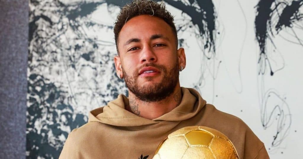 Neymar en vacances à Ibiza : Sa transformation physique choque la toile