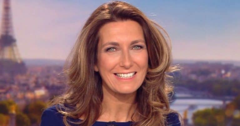 Anne-Claire Coudray : la vérité enfin révélée sur sa robe moulante qui montrait tout au JT de TF1