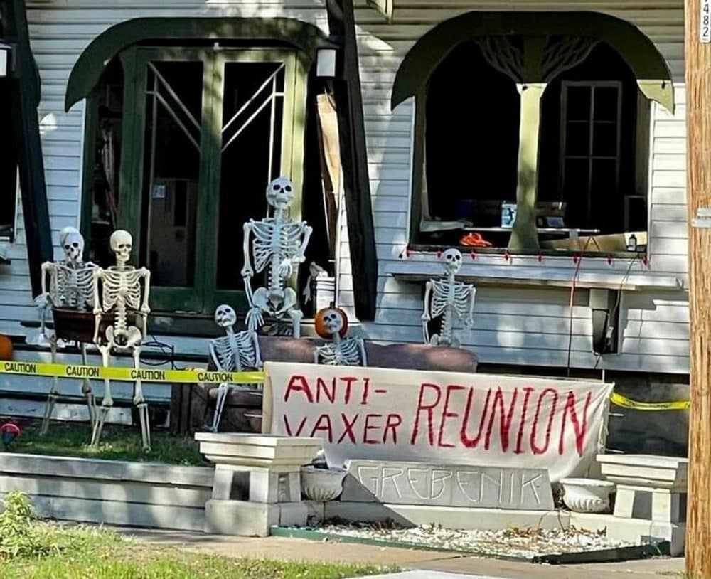 22 décorations d’Halloween flippantes qui ont fait peur aux voisins