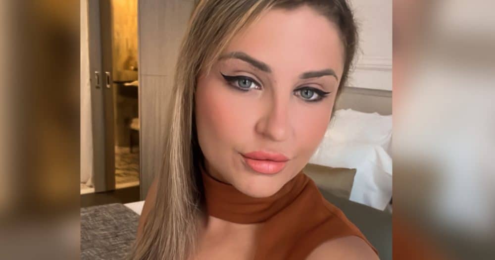 Amandine Pellissard, en petite culotte sur MYM, scandalise ses fans