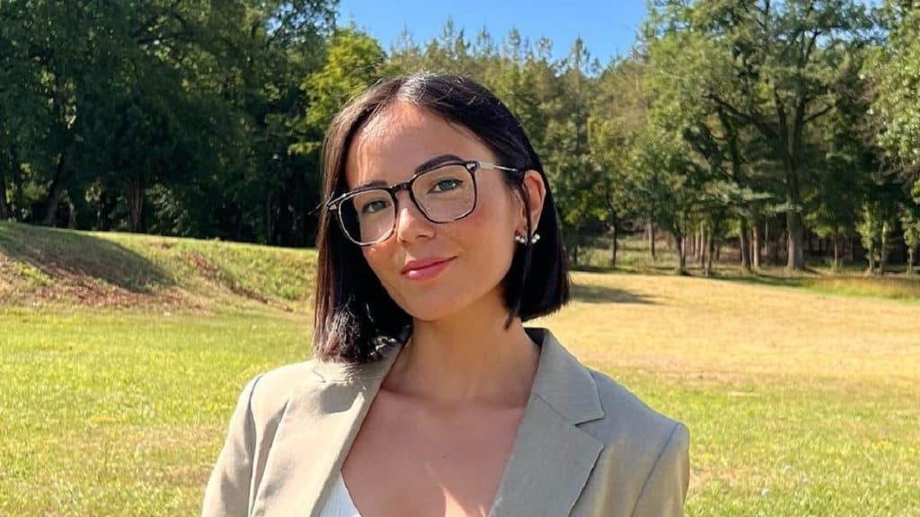 Agathe Auproux sensuelle sur Instagram : ses nouveaux clichés font ...