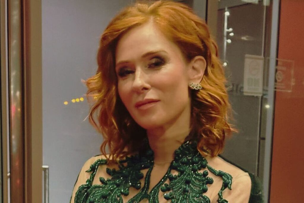 Audrey Fleurot affole la toile avec sa robe transparente aux Emmy Awards